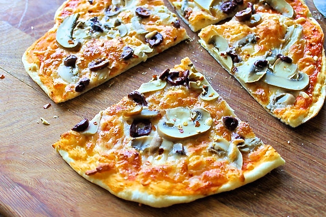 Mushroom Black Olives Pizza