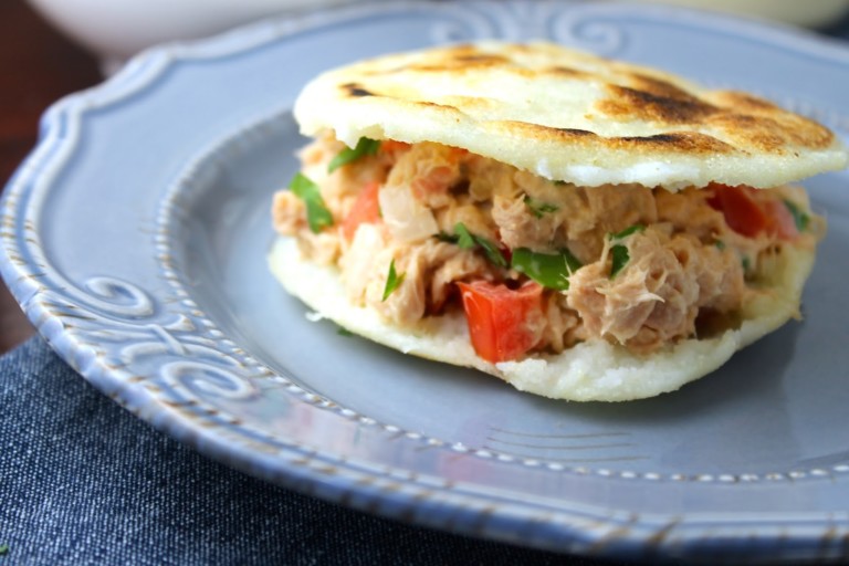 Traditional Venezuelan Arepas Recipe + VIDEO - EnriLemoine