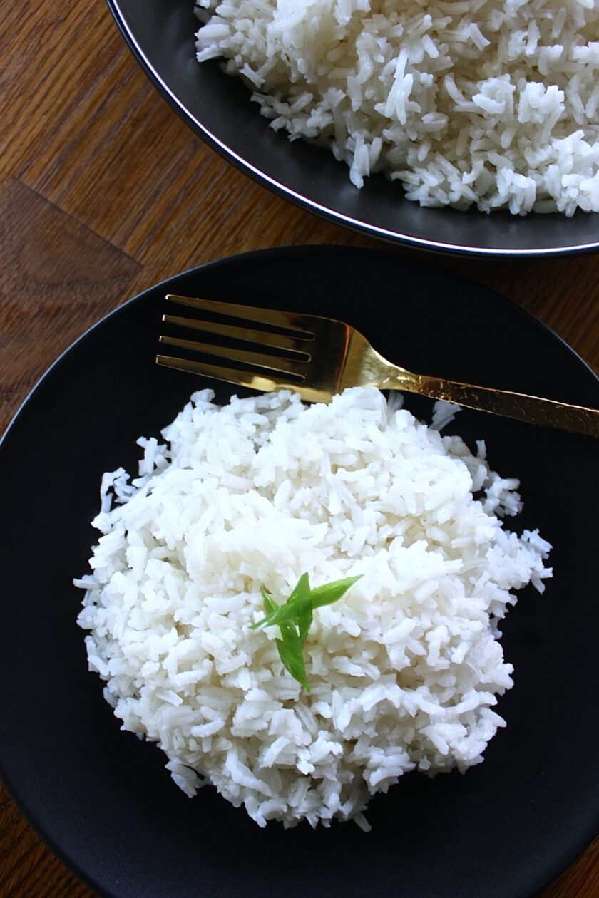 Perfect Loose White Rice Recipe {Video} - EnriLemoine