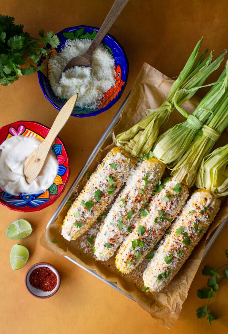 Elotes callejeros: mazorcas de maíz estilo mexicano - Enri Lemoine