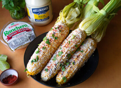 Elotes callejeros: mazorcas de maíz estilo mexicano - Enri Lemoine