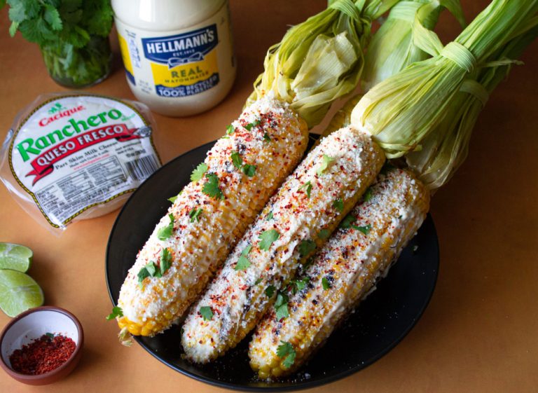 Elotes callejeros: mazorcas de maíz estilo mexicano - Enri Lemoine