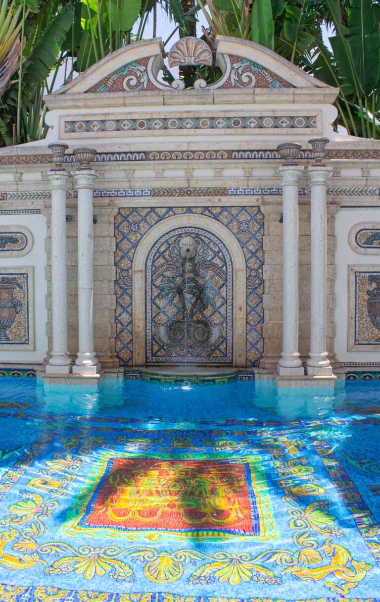 Eating at Versace's Mansion on a Budget + VIDEO - EnriLemoine