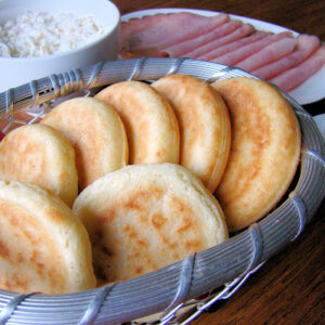Enriched Arepas with Eggs and Cheese - EnriLemoine