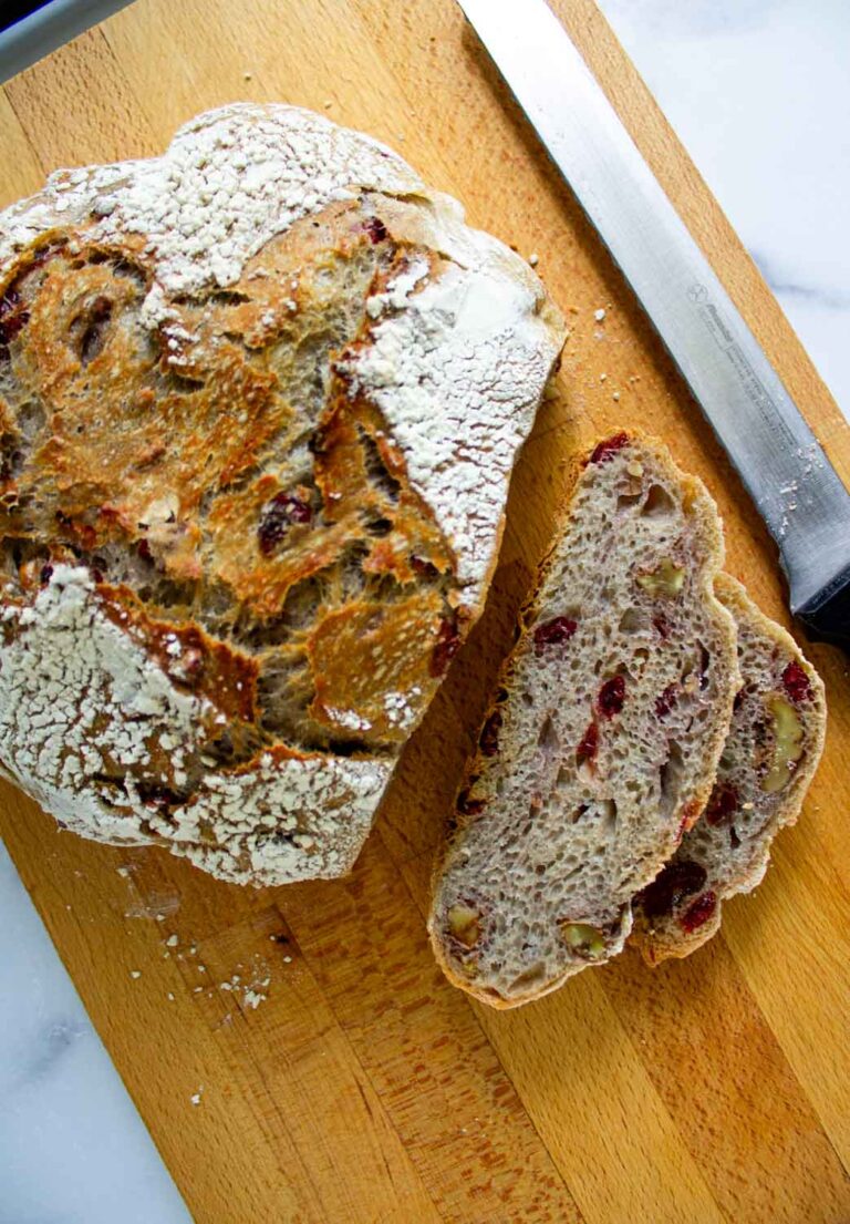 Delicioso pan campesino de arándanos y nueces ¡sin amasar!